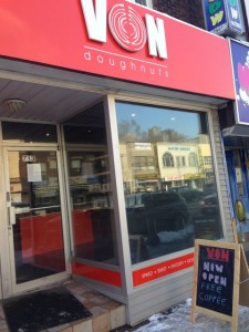 Review: Von Doughnuts | Momwhoruns